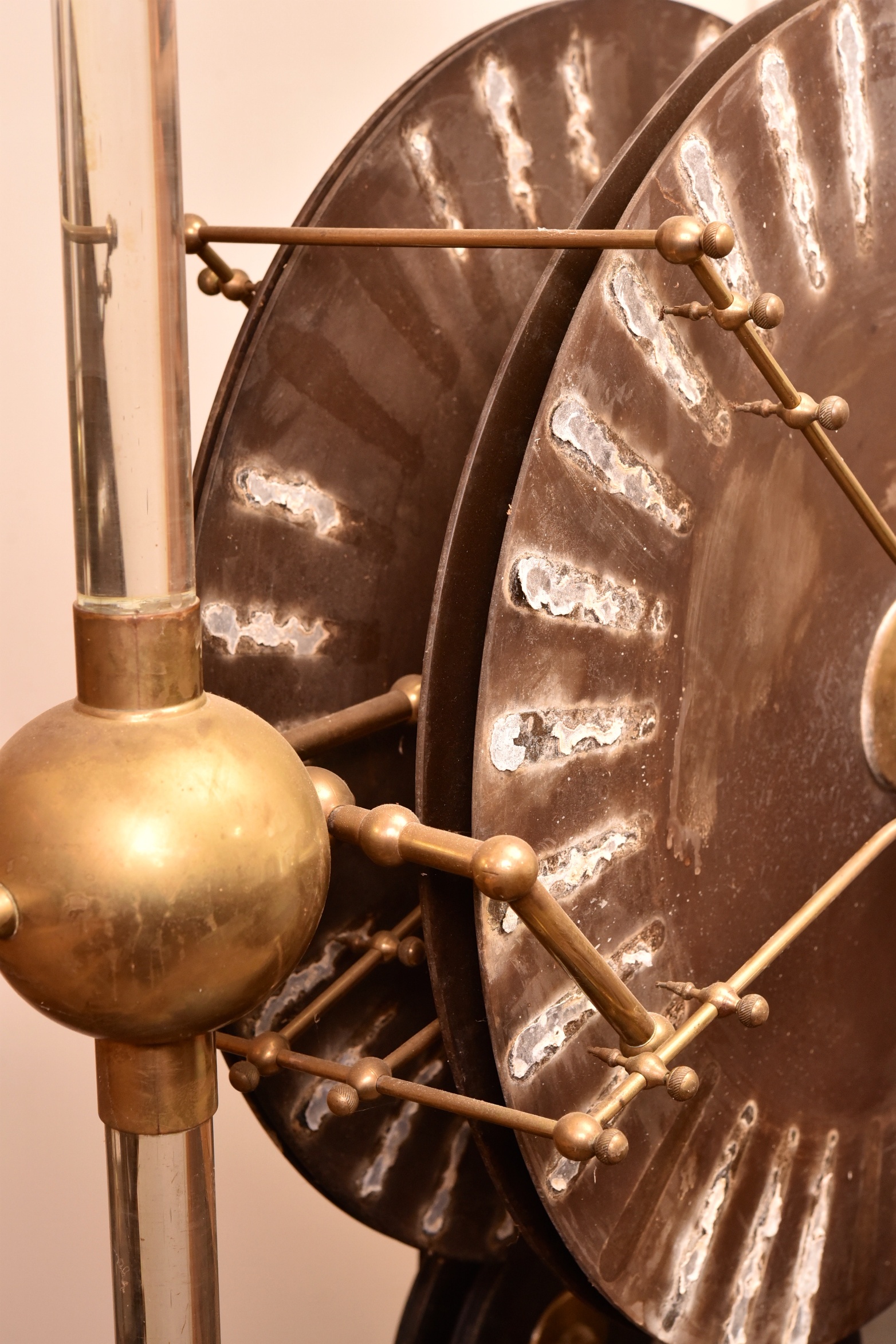 Machine électrostatique de Wimshurst à quatre plateaux - Antiq Photo