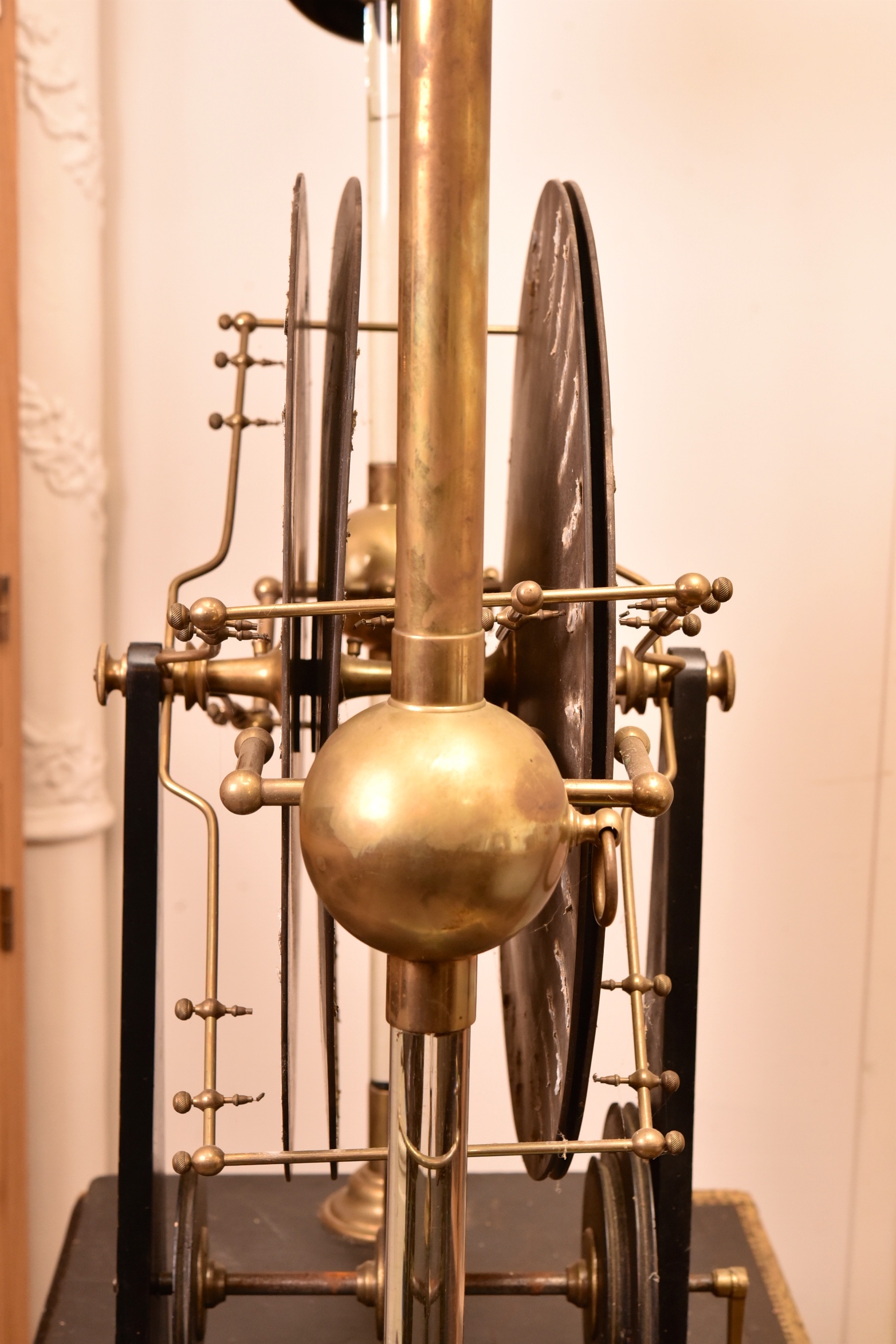 Machine électrostatique de Wimshurst à quatre plateaux - Antiq Photo