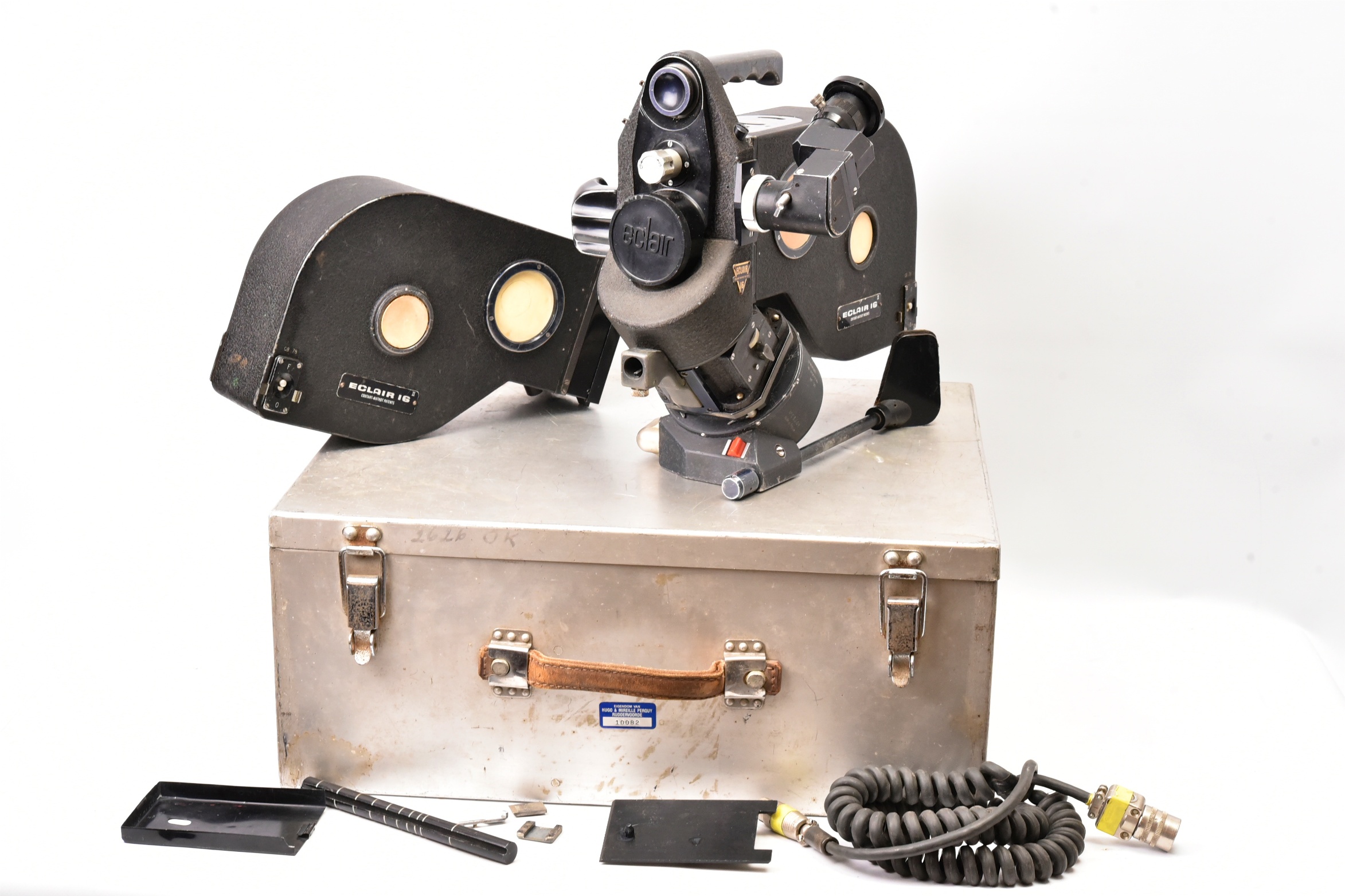 Caméra film 16 mm ECLAIR - Antiq Photo